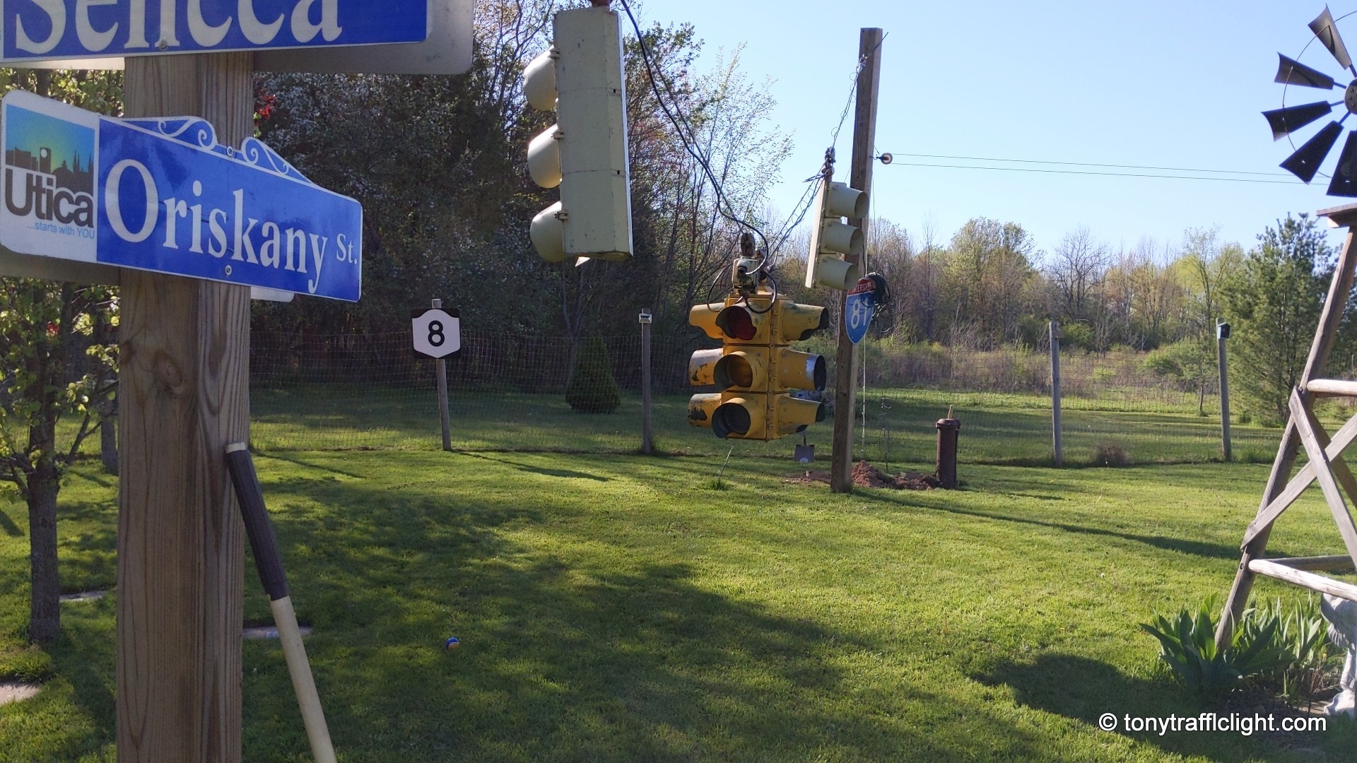 Fixed The Sagging Span Wire Setup – Tony's Traffic Light Site